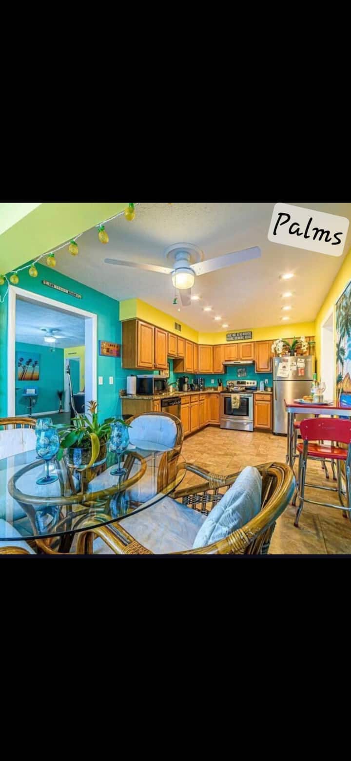 Steps To Cocoa Beach
2 Beds-1 Bath-sleeps 8 - Cape Canaveral, FL