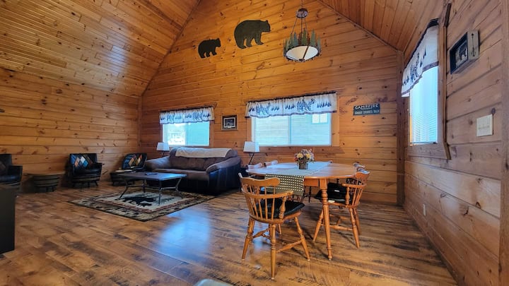 The Grizzly Den Cabin Warrens Wi - Three Bears Resort, Warrens