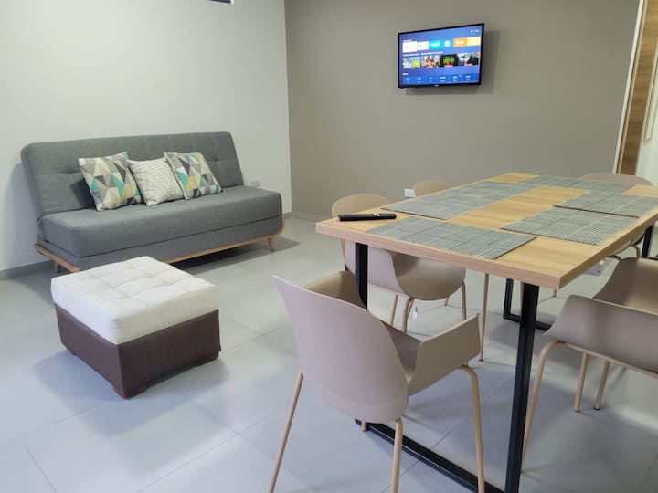 Apartamento Nuevo, Centro De Baños C/parqueadero - Banos