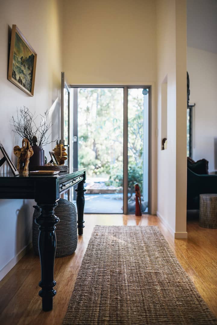 Macwood House - - Smiths Lake