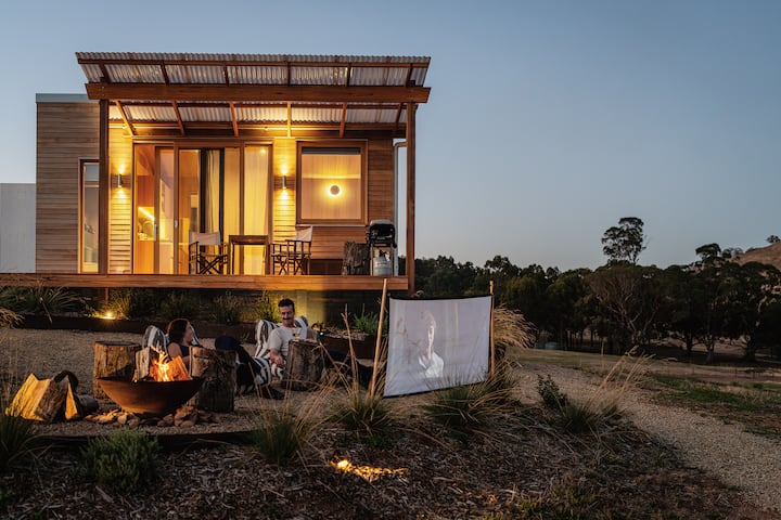 Lake Eildon Retreat - Pool + Lake Views + Cinema - Bonnie Doon