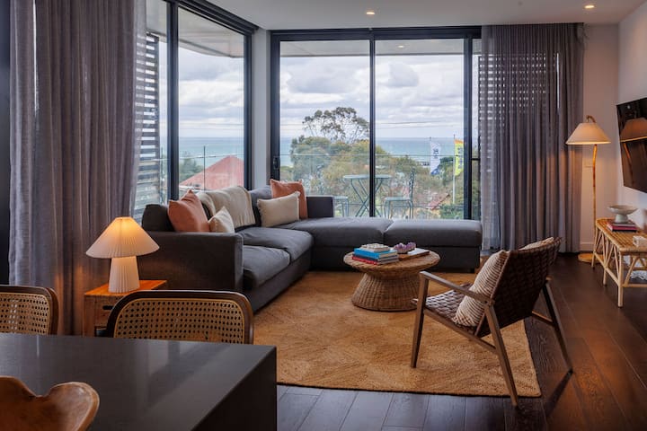 Ocean-view Apartment In Heart Of Portarlington - Portarlington