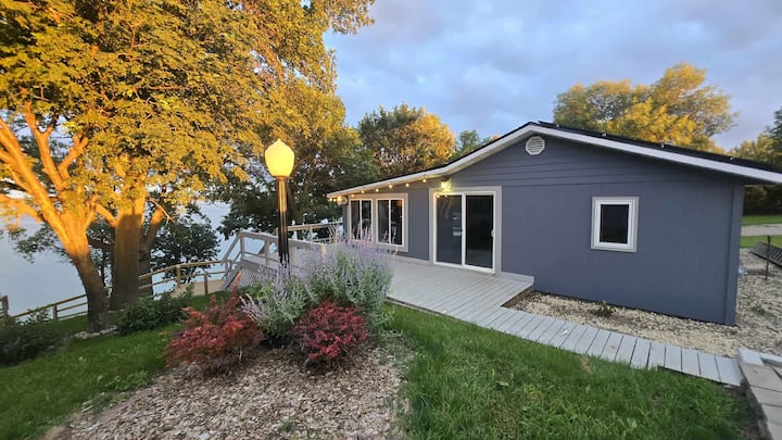 Cozy Off-grid Cabin On Beautiful Lake Shetek - WATERFRONT BEACH, Slayton