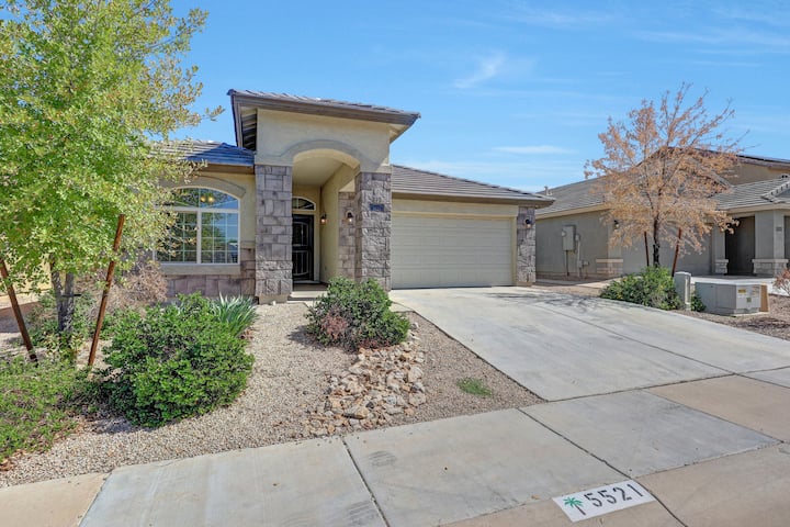 The 27th Street Retreat | 4br W/ Yard | Sleeps 10 - 鳳凰城