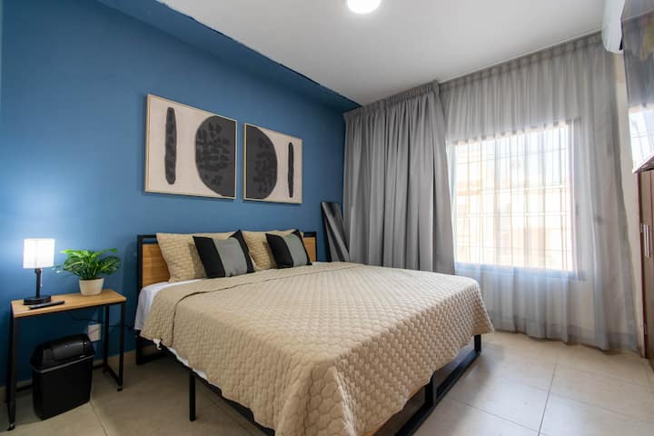 Casa Moca, Gran Ubicación, 5 Cuartos - Guadalajara