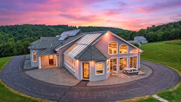 Endlessviews-indoorpool~movies-games~lake-3hrs-nyc - Montrose, PA