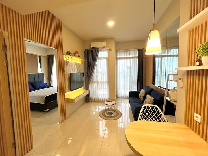 Stylish Japandi 2br Apartment At Bale Hinggil - Surabaya
