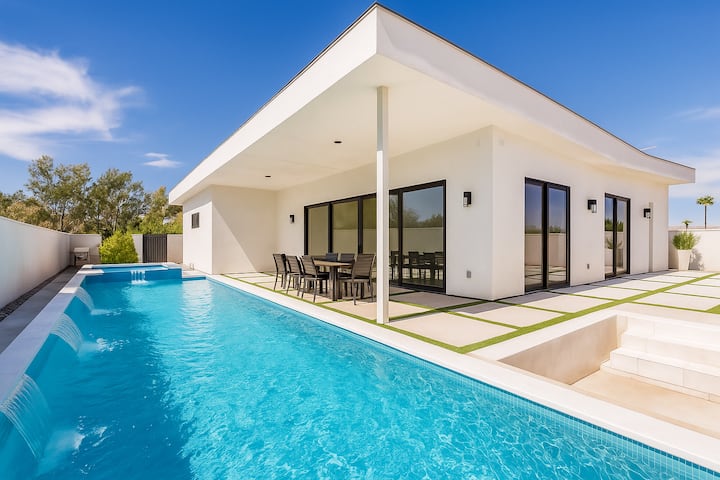 Luxury Palm Springs Oasis Pool, Spa | Coachella - Palm Springs, CA