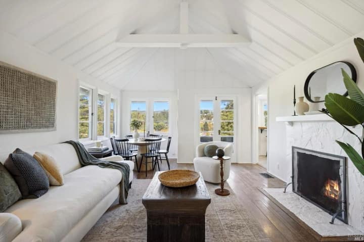 Escape The City To This Charming 1939 Bungalow! - San Rafael