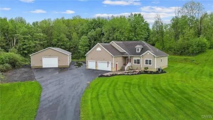 Paradise 49 - Hastings, NY