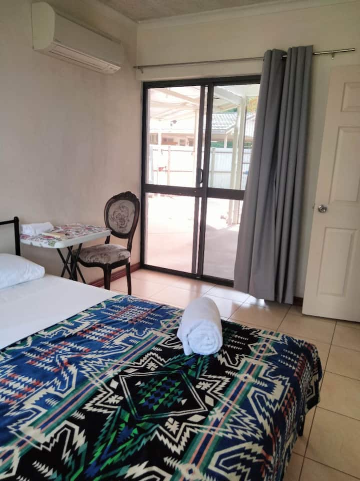 Spacious & Fully Furnished Rooms In Safe Wagaman! - Darwin
