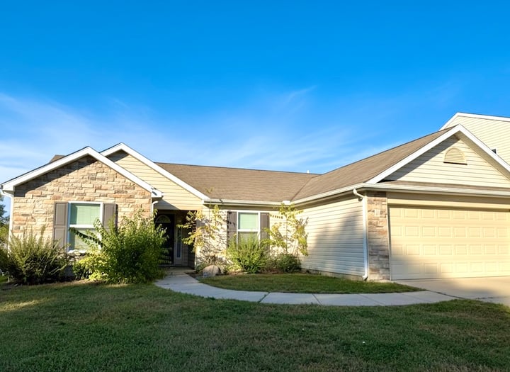 Pondview On The Slope - West Lafayette, IN