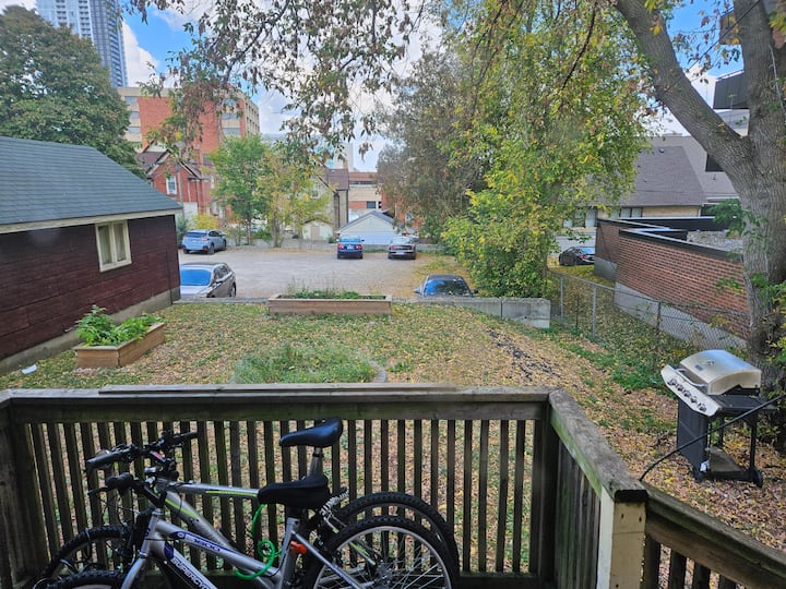 3 Bedroom Kitchener Downtown Home - Kitchener