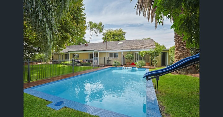 La Casa – Your Private Urban Escape With Pool - 米爾杜拉