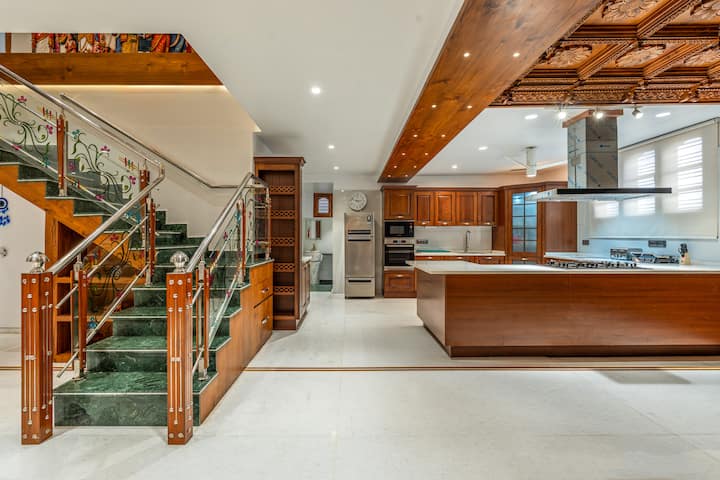 Aesthetic Retreat W/ Terrace, Balconies & Lounge - バンガロール