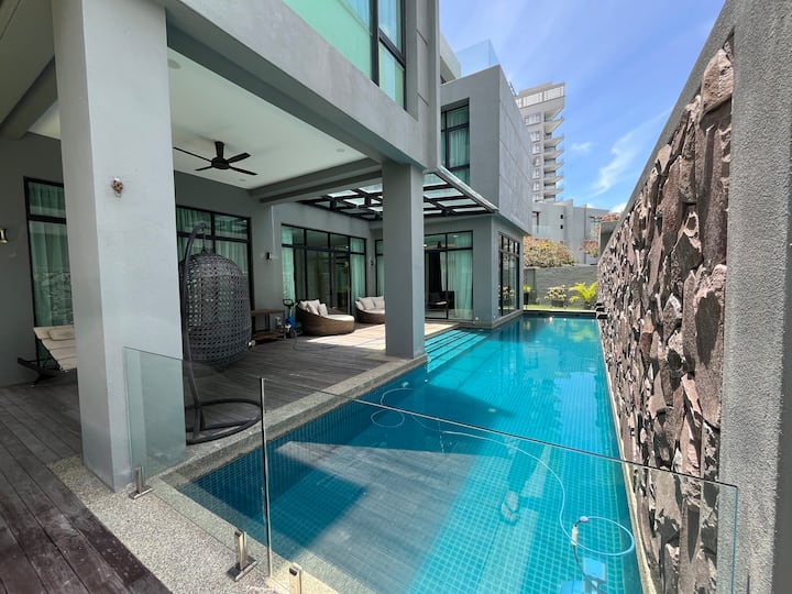 Icha Lavanya Luxury Private Pool Bungalow - Pantai Cenang