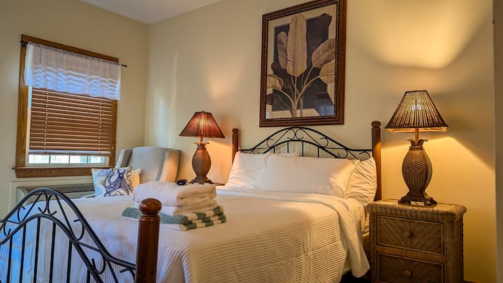 Historic Island Inn • Shady Porches & Garden Views - Ocracoke, NC