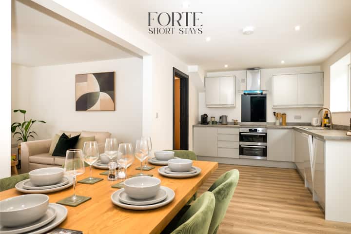Brand New 3-bed House | Walk To Stone Town Centre - Stafford (UK)