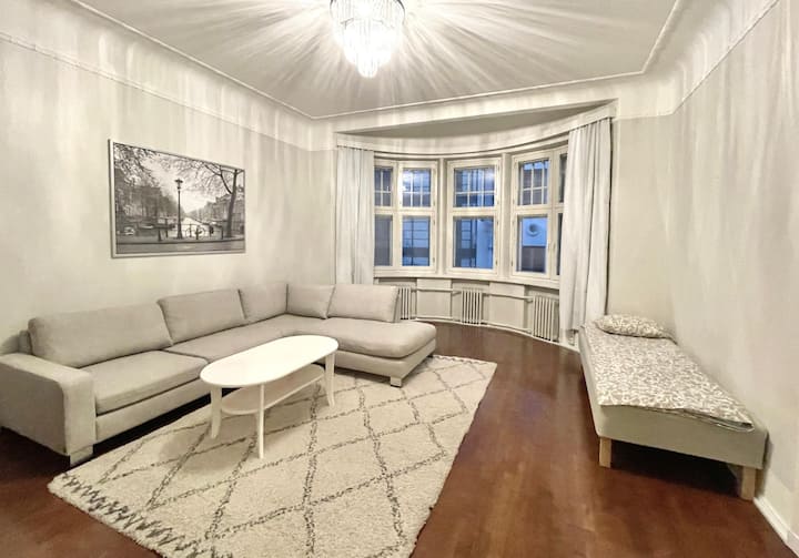 Rauhaisan Elegantti Jugend Asunto Keskustassa 79m2 - Helsinki