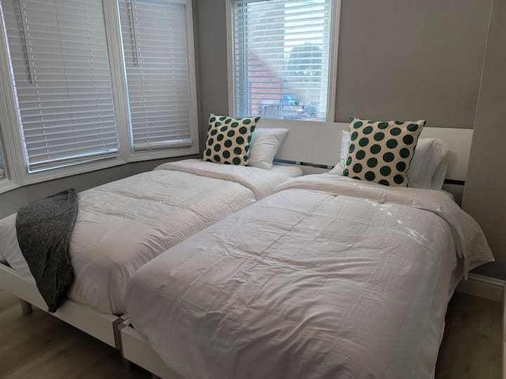 Small Private Modern Retreat Near Sf 22421d - Hayward, CA