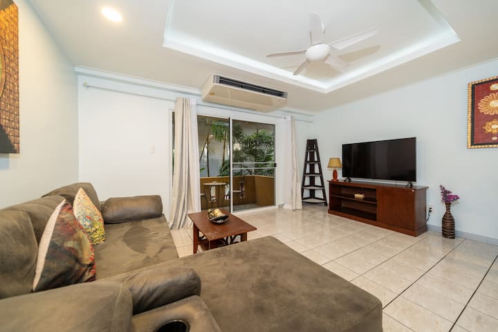 Location! Patong's Sought-after Area- Bangla - Patong