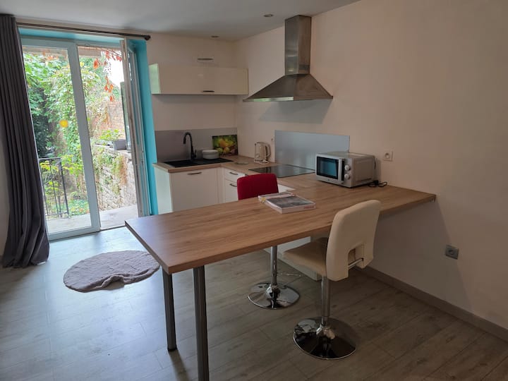 Au Bon Coin - Ibis Budget Lons le Saunier