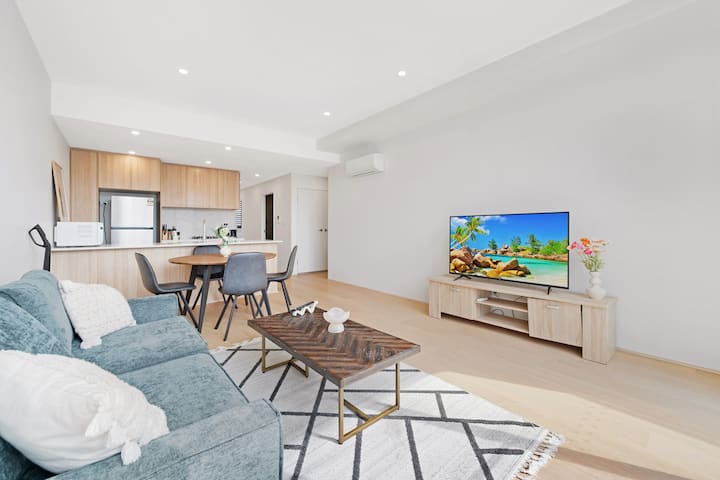 Trendy 2br Escape In Vibrant Redfern - Surry Hills