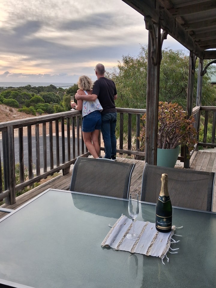 The Preston - Sunset Coastal Retreat - Preston Beach