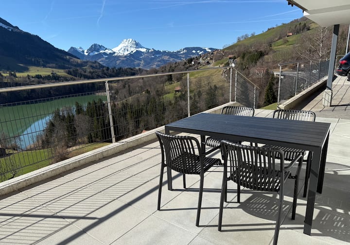 Appartement Chaleureux Avec Vue Imprenable - Charmey