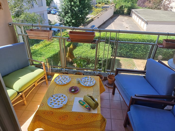 Escapade En Plein Croix-rousse Au Calme Av Garage - Lyon