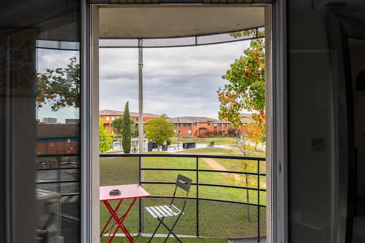 Cocoon Moderne, Terrasse & Climatisation - Aéroport de Toulouse-Blagnac (TLS)