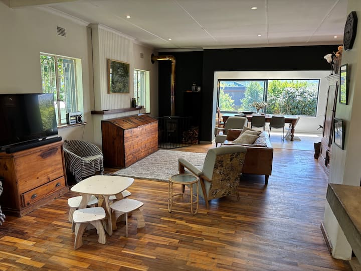 Mountain View Family Home Close To Beaches - George