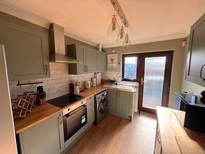 Cosy Bungalow Close To The Races And Sales - 뉴마켓