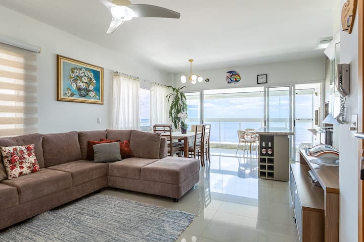 Apartamento Beira-mar.
Caioba - Matinhos