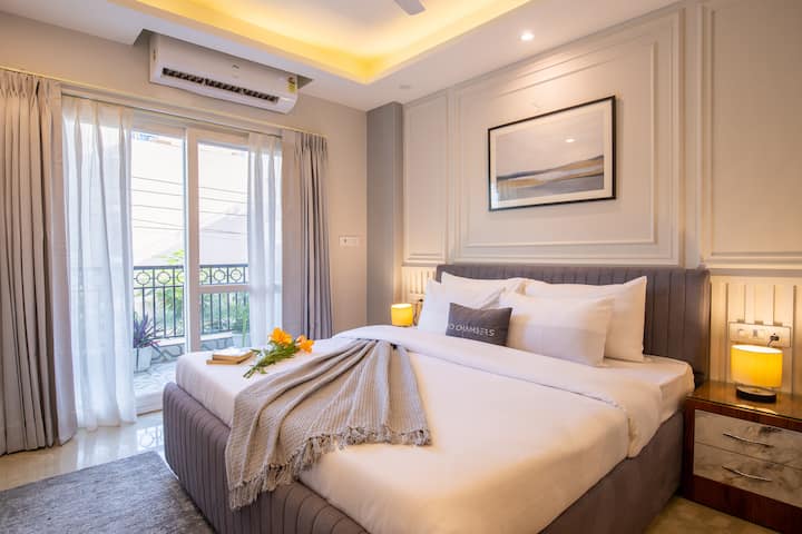 Luxury Studio Apartment W/balcony | Prime Gurugram - Gurugram