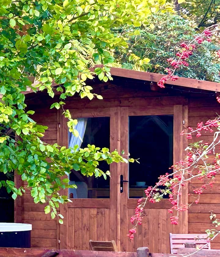 Cabin, Peak District, Hottub, Walks, Romance, Hut. - Rudyard Lake
