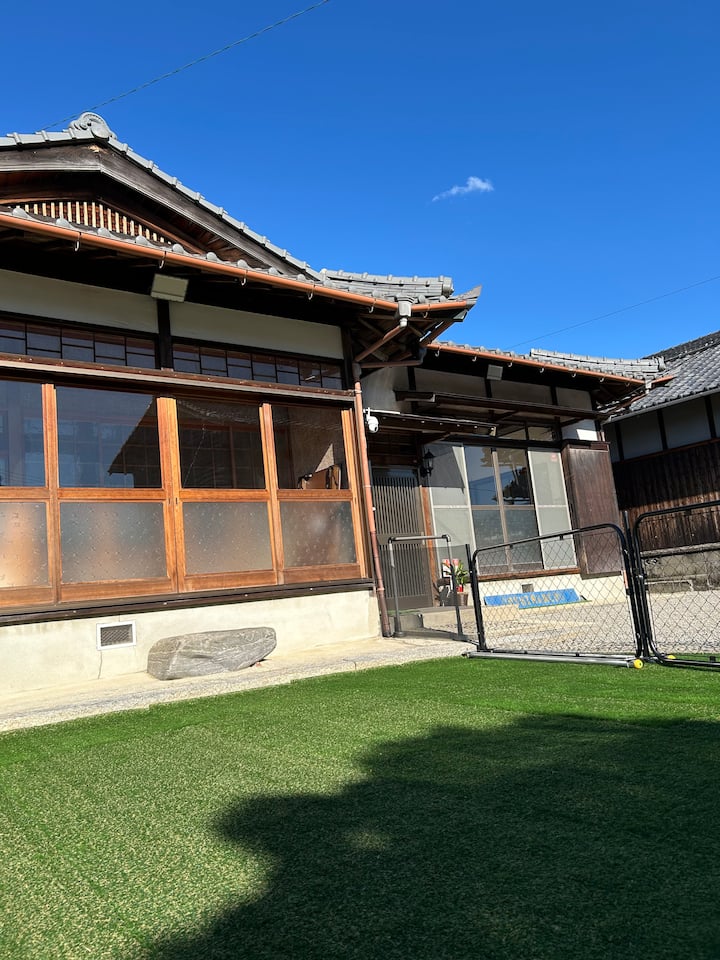 海と森に囲まれた離島民泊〜フェリーで行く・ペットOkの『釣る: 焼く: 癒す』島体験【四国・愛媛】 - Niihama