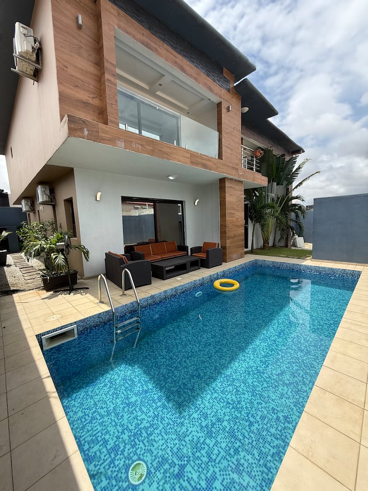 Villa Luxe 4 Chambres, Piscine & Services Premium - Abidjan