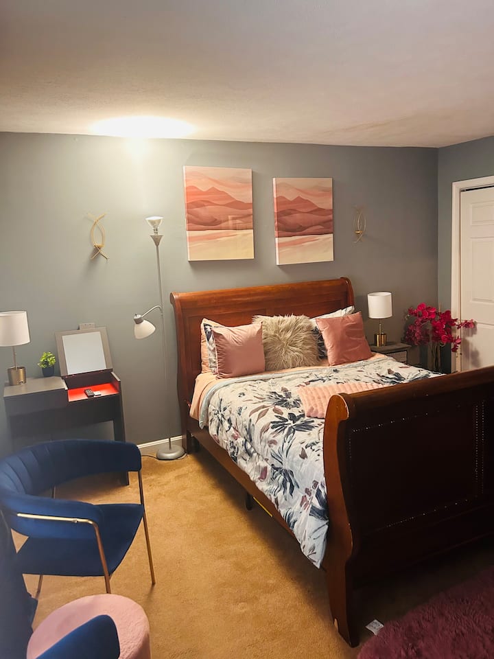 Serenity Suite W/ Private Bathroom - Waldorf, MD