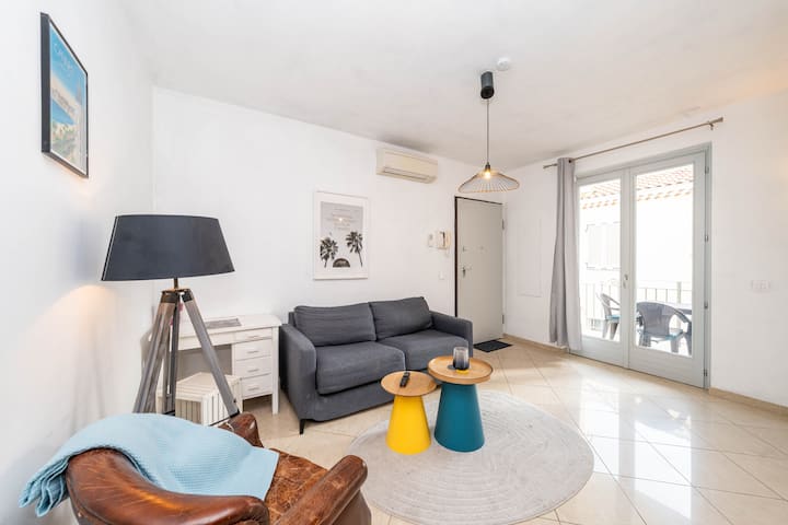 2 Pièces, Terrasse Ensoleillée Au Centre-ville - Cannes