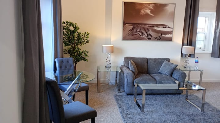 Spacious
Central Town Centre - Glastonbury
