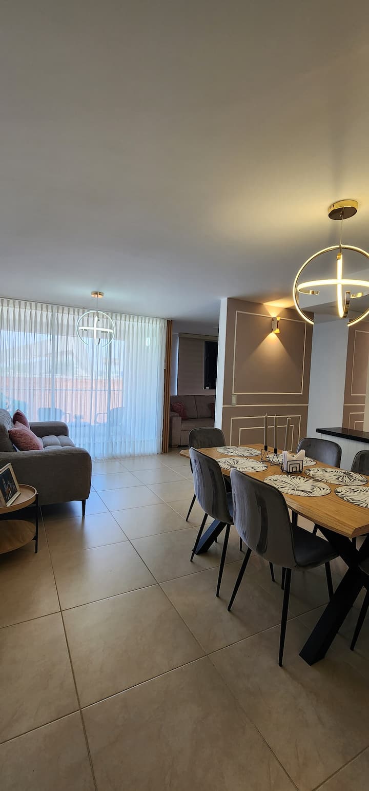 Perfecta Ubicación En Cali: 3br Con Distinción - Cali