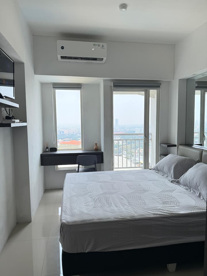 Tanglin - Pakuwonmall Sleek, Modern And Cozy - Surabaya