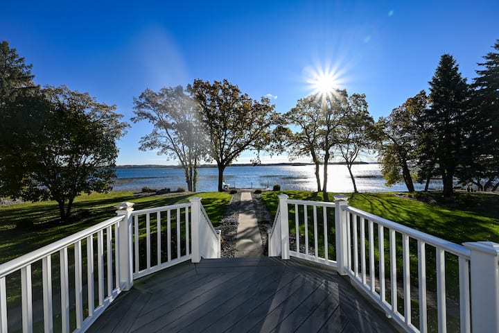 *The Legacy On Lake Lizzie -A Lake Front Escape* - Mayfield Lake, Hawley