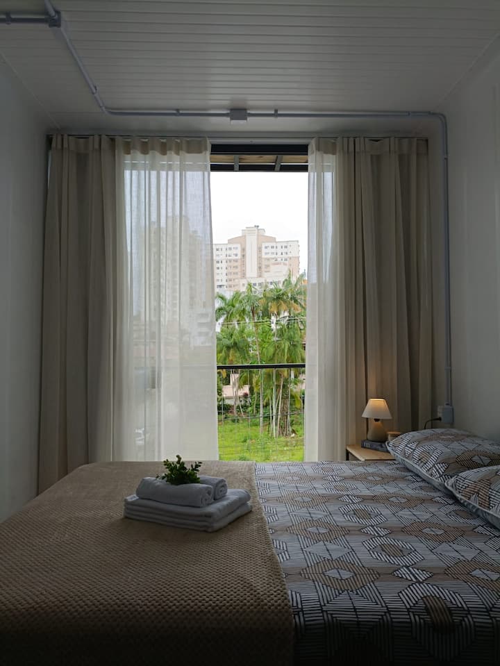 Refúgio Container 366/7 Oktoberfest 11 Min A Pé - Blumenau