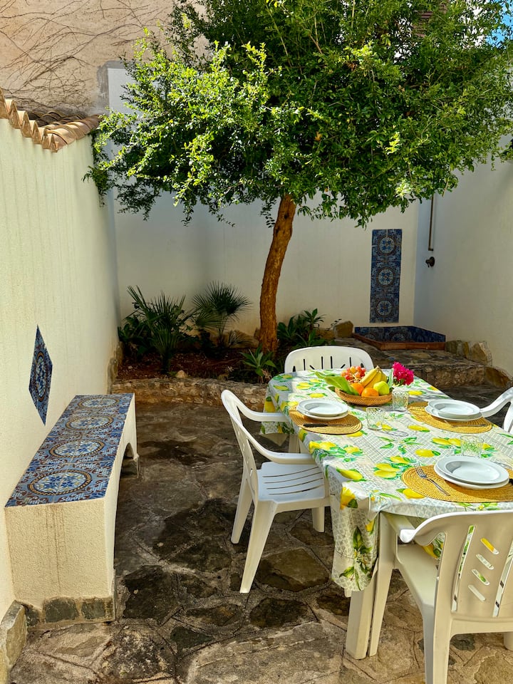 San Vito Retreat.  Casa  Con Giardino Esclusivo - San Vito Lo Capo