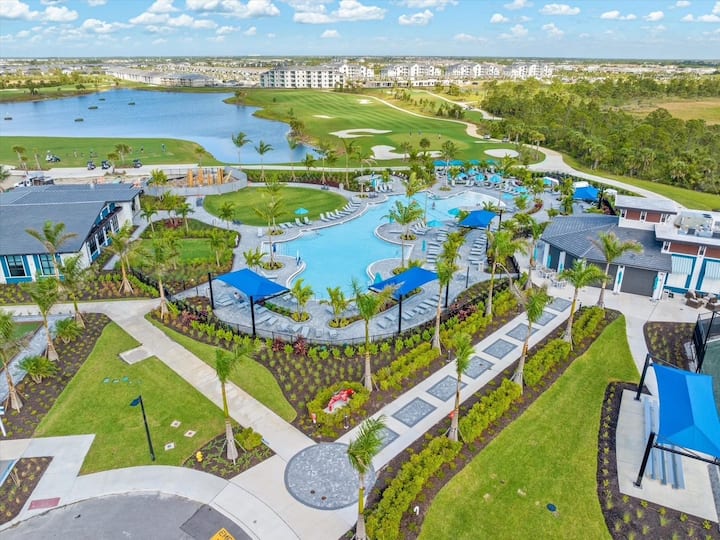 Pool, Resort Condo Wellen Park Golf & Country - Englewood, FL