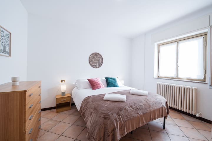 Lake And Mountain Terrace Retreat - Lasnigo