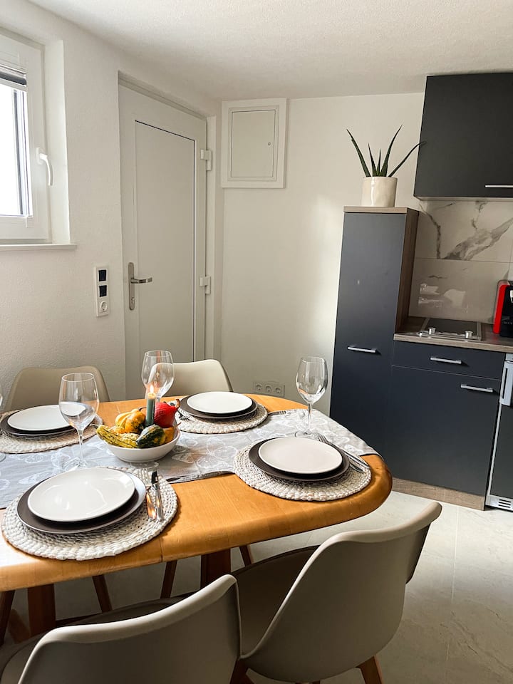 Gemütliche & Stilvolle 2-zimm-whg In Ruhiger Lage - Gottmadingen