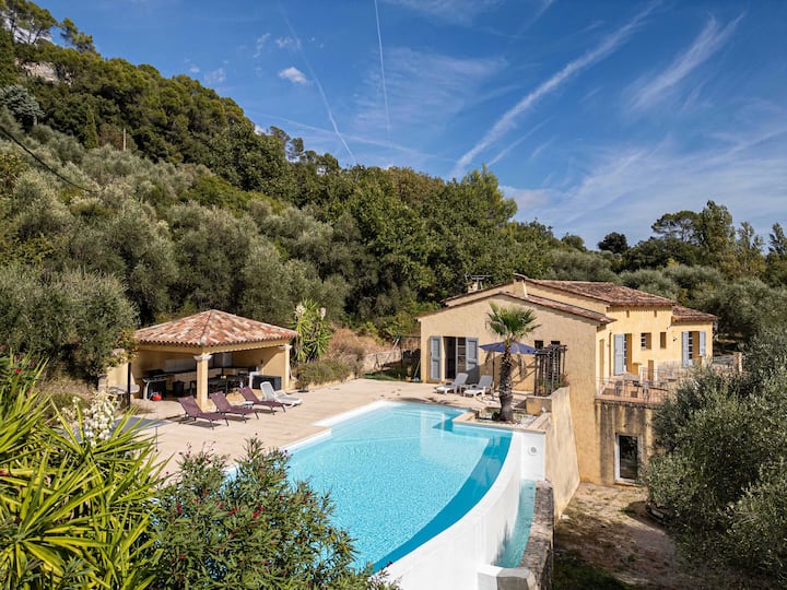 Maison De Charme Avec Piscine Privée - Montauroux